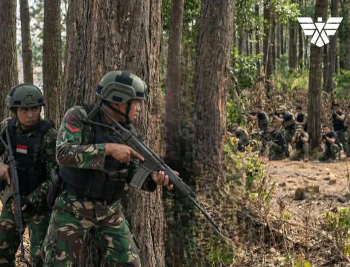 Heboh di Tambang Emas Ketapang! Belasan WNA China Diduga Brutal Serang ...